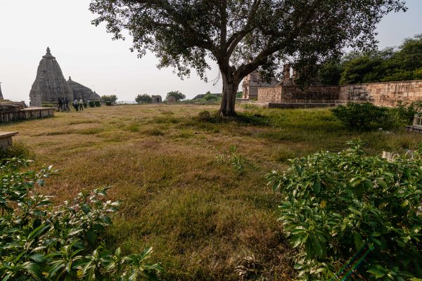 A Useful Guidebook for Chittorgarh Fort - The Travel Curry